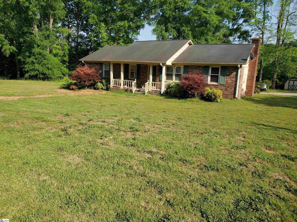 302 Bakerville Rd, Easley, SC 29642 - See Est. Value, Schools & More