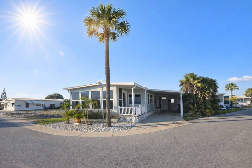 4600 Harbor Lights Dr #4600, Saint Petersburg, FL 33708 | MLS# 11623787 ...