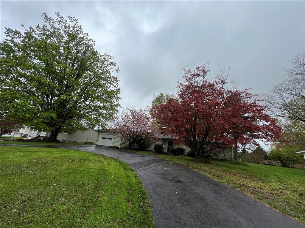 6223 Oakridge Rd, Auburn, NY 13021 - See Est. Value, Schools & More