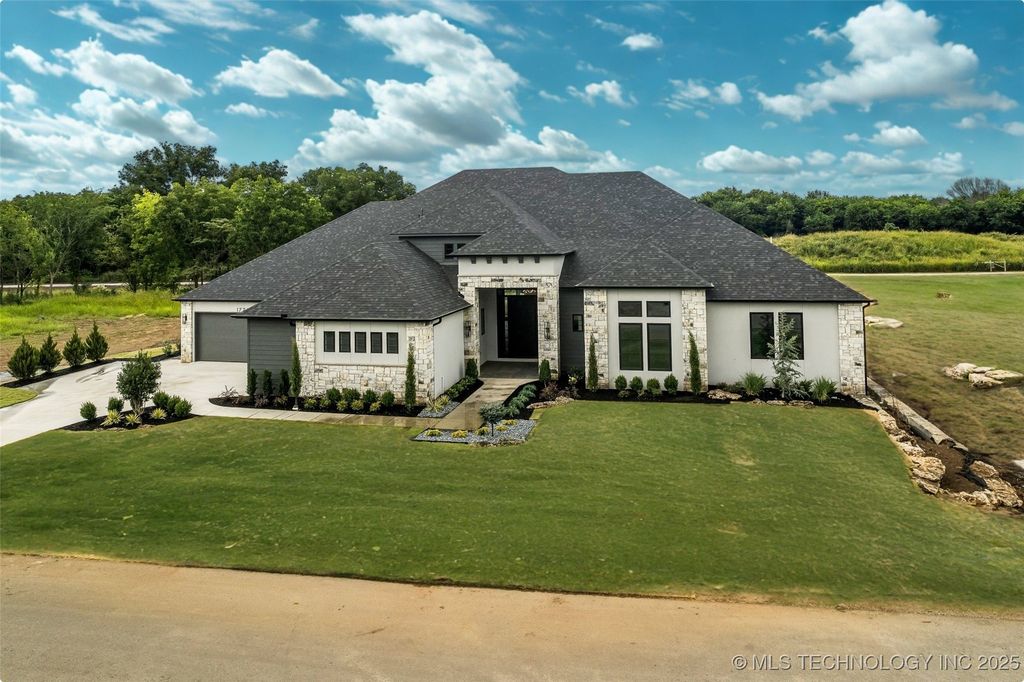 17761 E Patriot Dr, Owasso, OK 74055 - See Est. Value, Schools & More