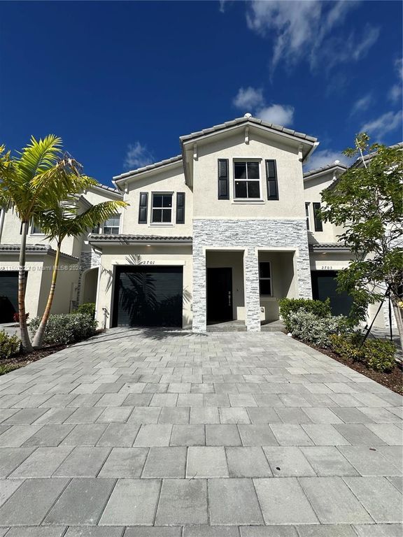 2701 SE 10th St #2701, Homestead, FL 33035 | MLS# A11503622 | Trulia