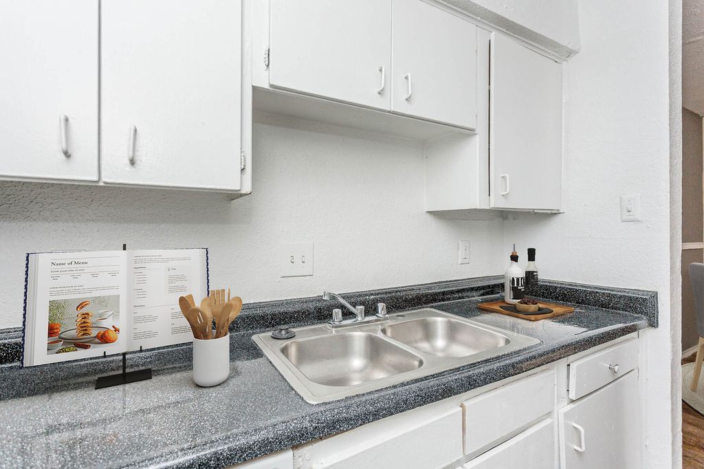 9550 Long Point Rd #166, Houston, TX 77055 - See Est. Value, Schools & More