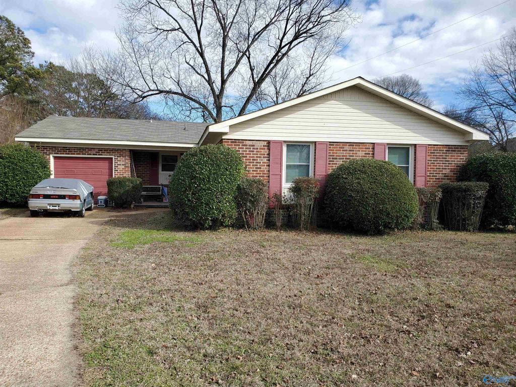 507 S Kyle St, Scottsboro, AL 35768 | MLS# 21852138 | Trulia