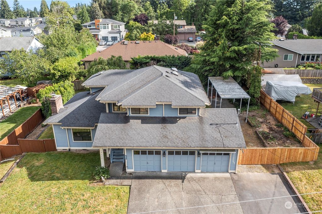 10113 SE 267th Street, Kent, WA 98030 - See Est. Value, Schools & More