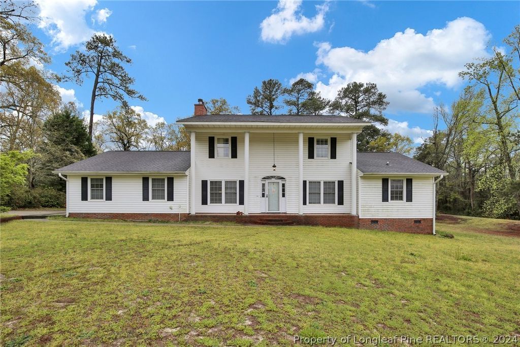 3200 Fairgrove Ct, Eastover, NC 28312 - See Est. Value, Schools & More