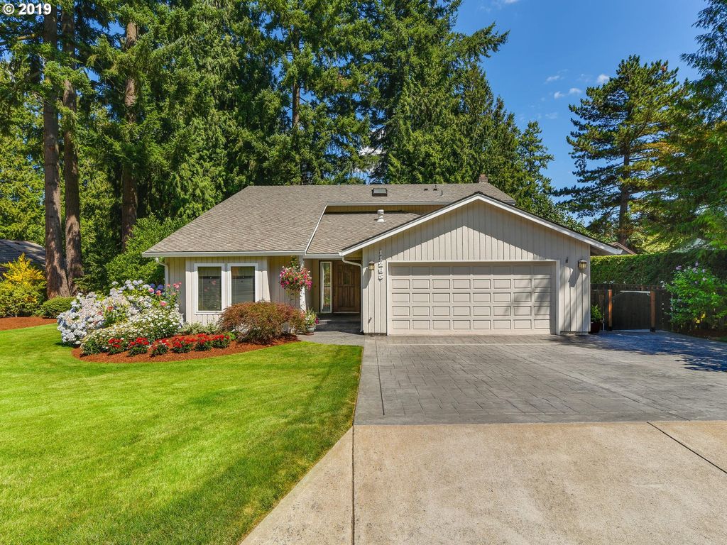 11285 SW Quelle Pl, Portland, OR 97223 - See Est. Value, Schools & More