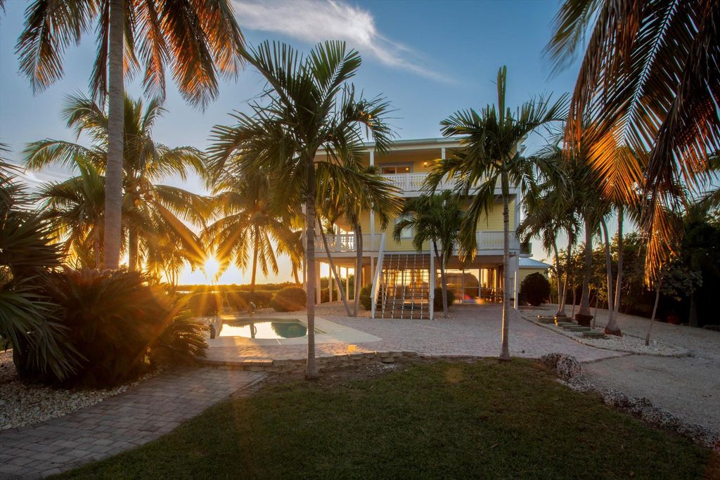 280 Kings Cove Rd, Little Torch Key, FL 33042 - See Est. Value, Schools ...