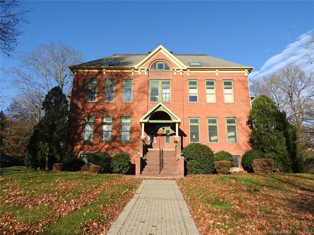 58 Woodley Court #8, Meriden, CT 06450 - See Est. Value, Schools & More