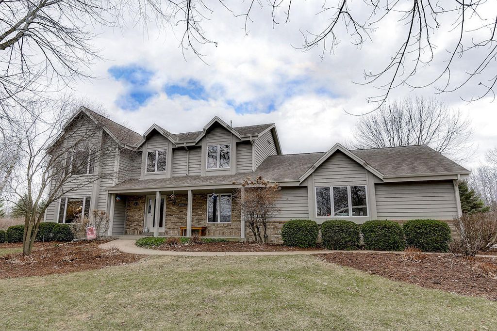 4065 Spruce Dr, Richfield, WI 53076 - See Est. Value, Schools & More