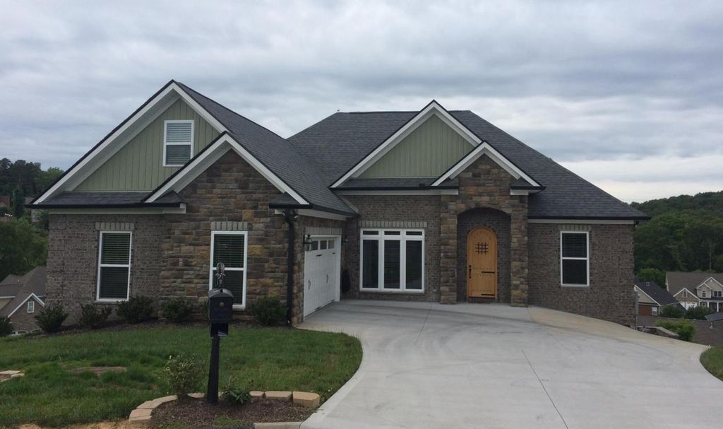 10305 Clover Ridge Ln, Knoxville, TN 37931 - See Est. Value, Schools & More