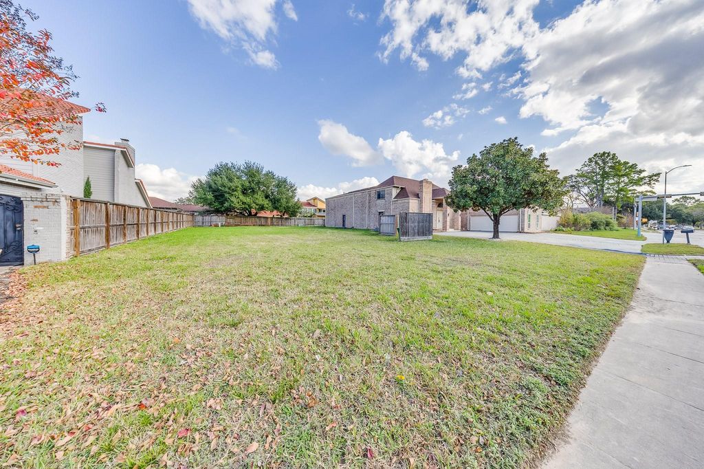7323 Antoine Dr, Houston, TX 77088 | MLS# 3241272 | Trulia