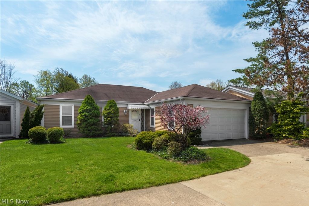 17433 Drake Rd, Strongsville, OH 44136 | Trulia