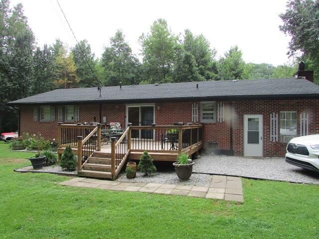 154 Green Meadow Br, Prestonsburg, KY 41653 - See Est. Value, Schools ...