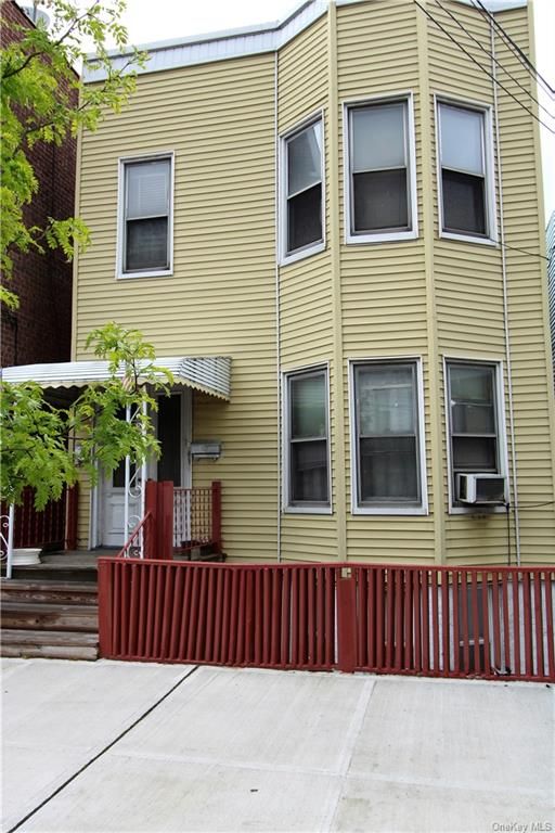 1658 Hunt Avenue, Bronx, NY 10462 - See Est. Value, Schools & More