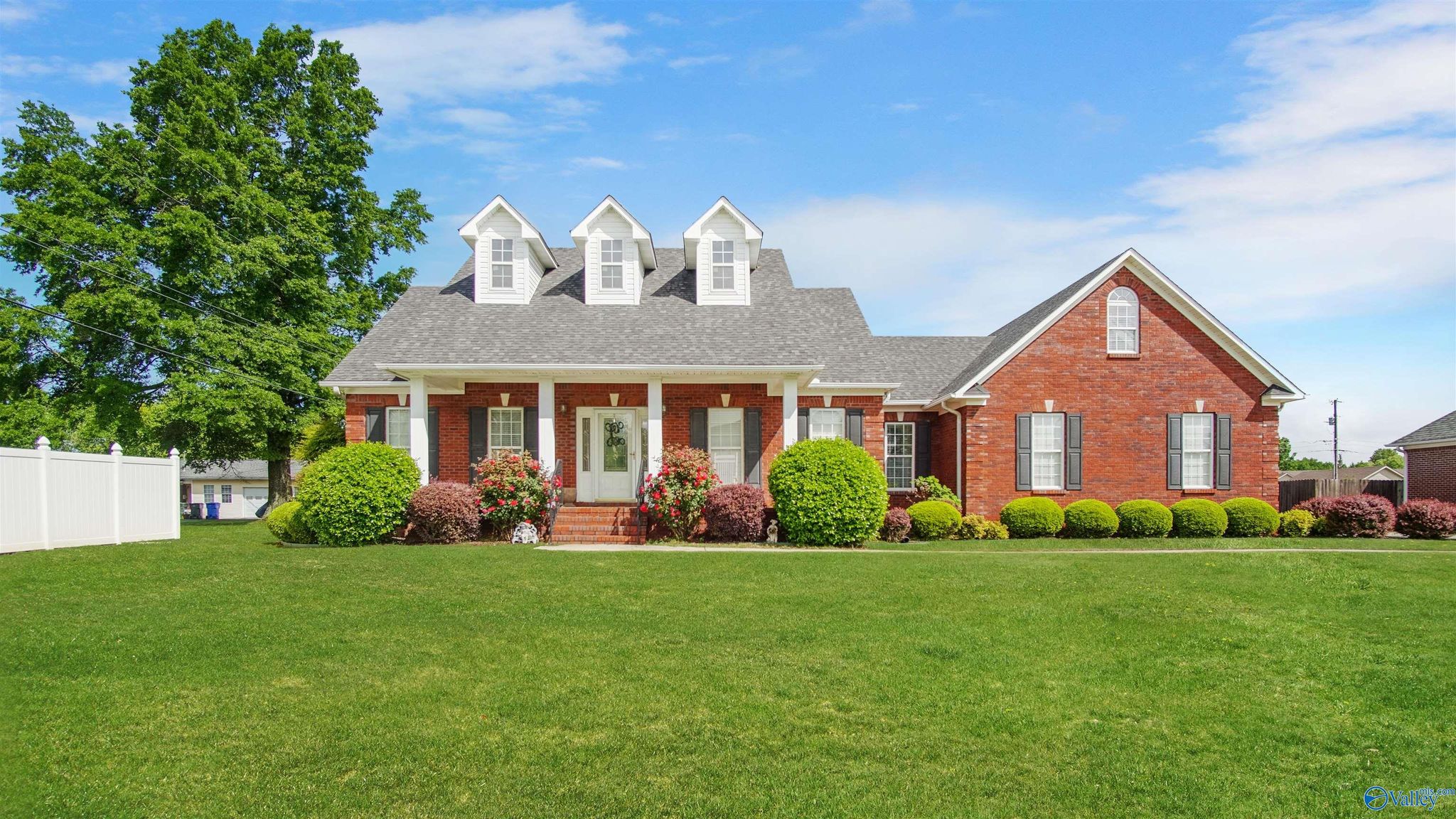 15383 Clodessa Dr, Athens, AL 35611 - See Est. Value, Schools & More