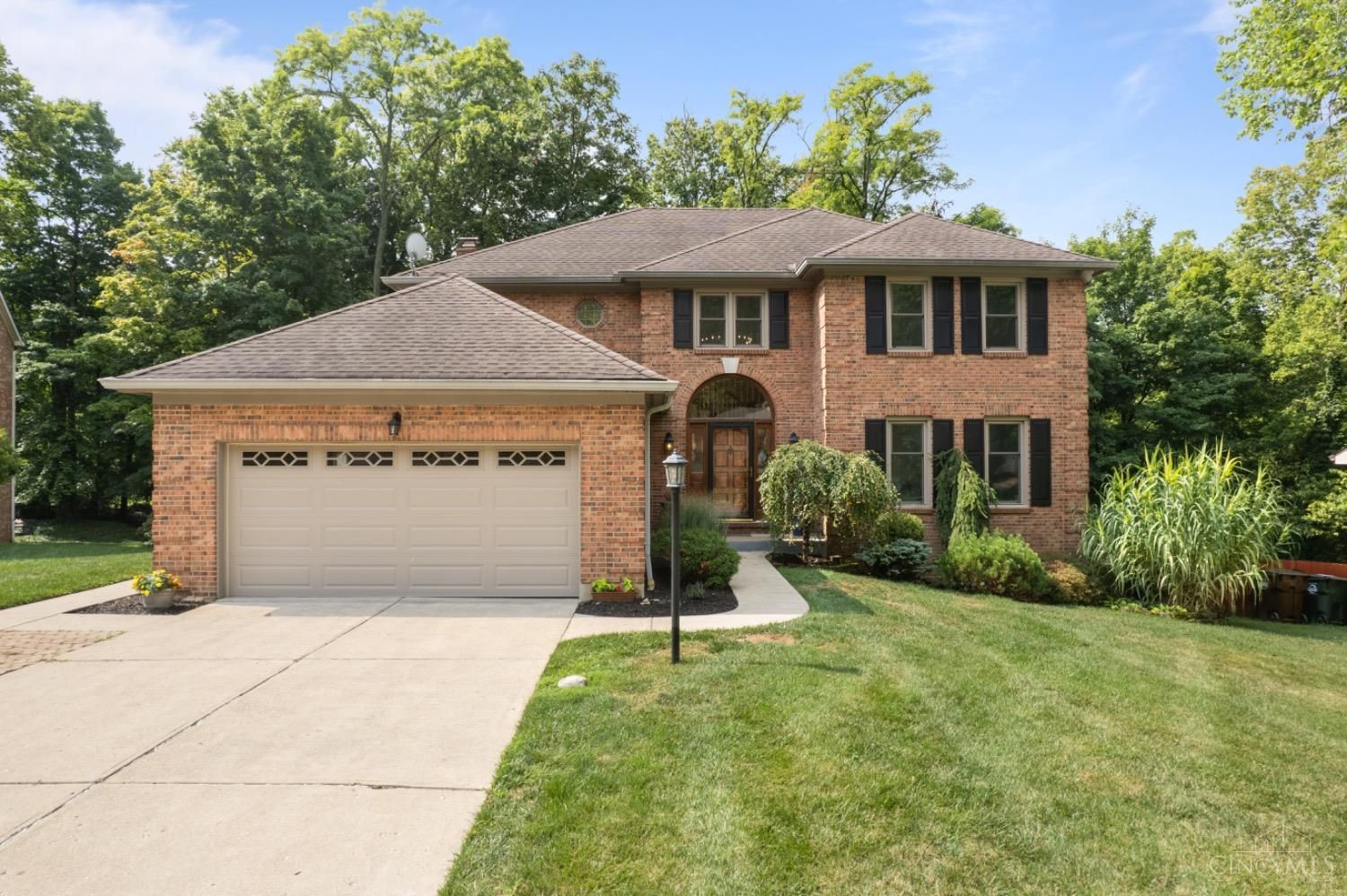 7627 Holliston Pl, Cincinnati, OH 45255 - See Est. Value, Schools & More