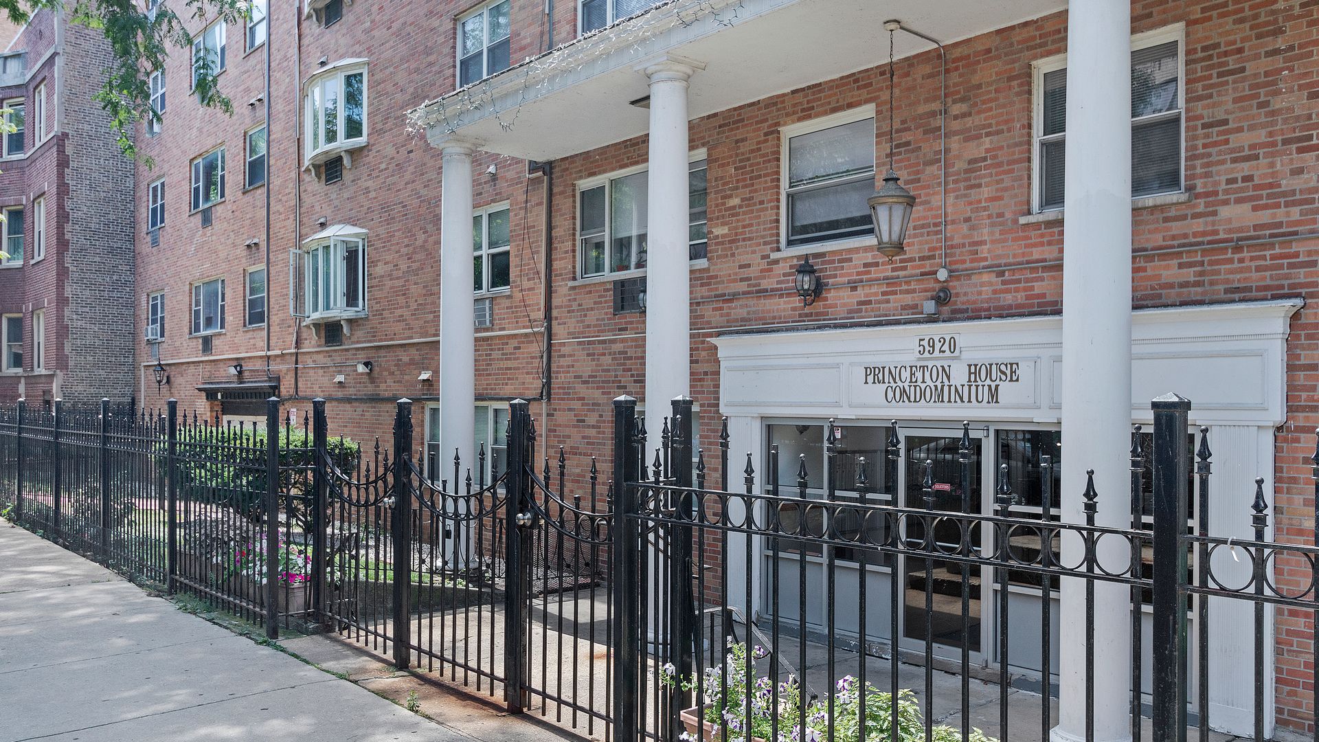 5920 N Kenmore Ave #223, Chicago, IL 60660 | Trulia