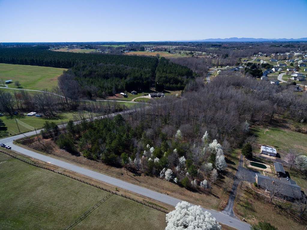 Cardinal Ln, Chesnee, SC 29323 - See Est. Value, Schools & More