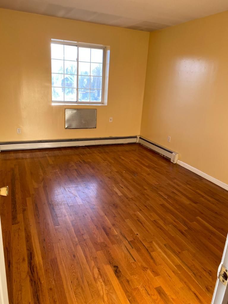 1527 Parker St #3, Bronx, NY 10462 - See Est. Value, Schools & More