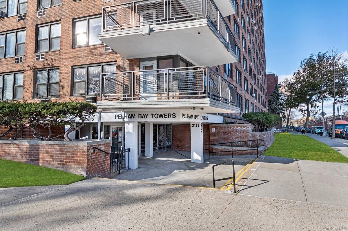 3121 Middletown Road #2K, Bronx, NY 10461 | MLS# L3593608 | Trulia