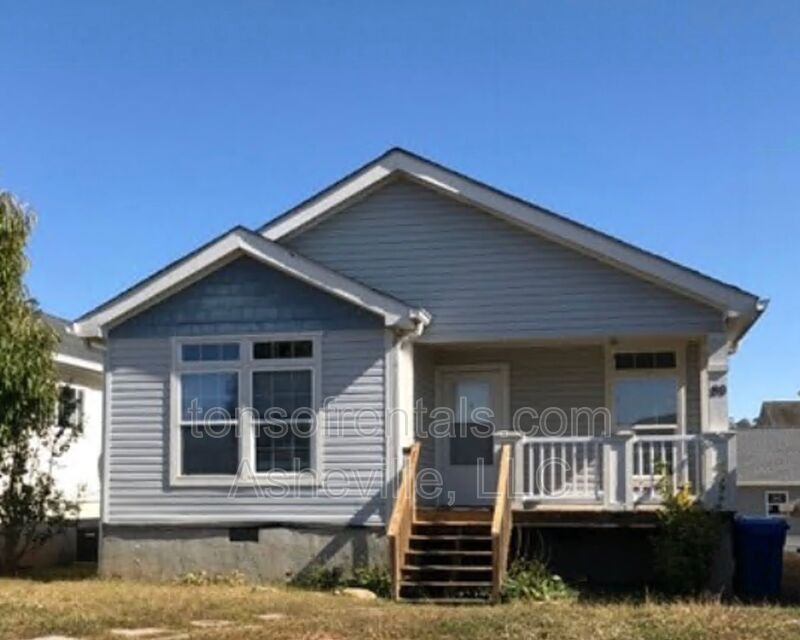 89 Fickley Dr, Hendersonville, NC 28792 - See Est. Value, Schools & More