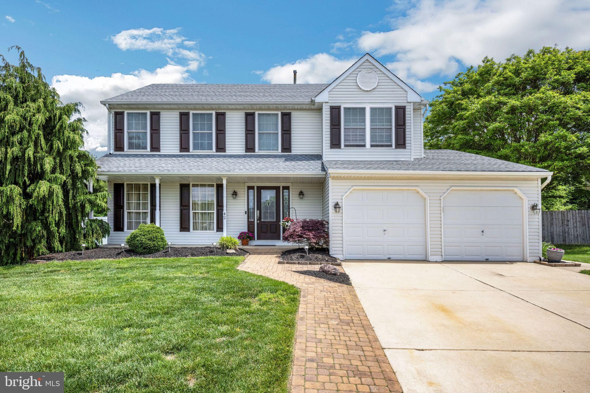 42 Larkspur Cir, Sicklerville, NJ 08081 - See Est. Value, Schools & More