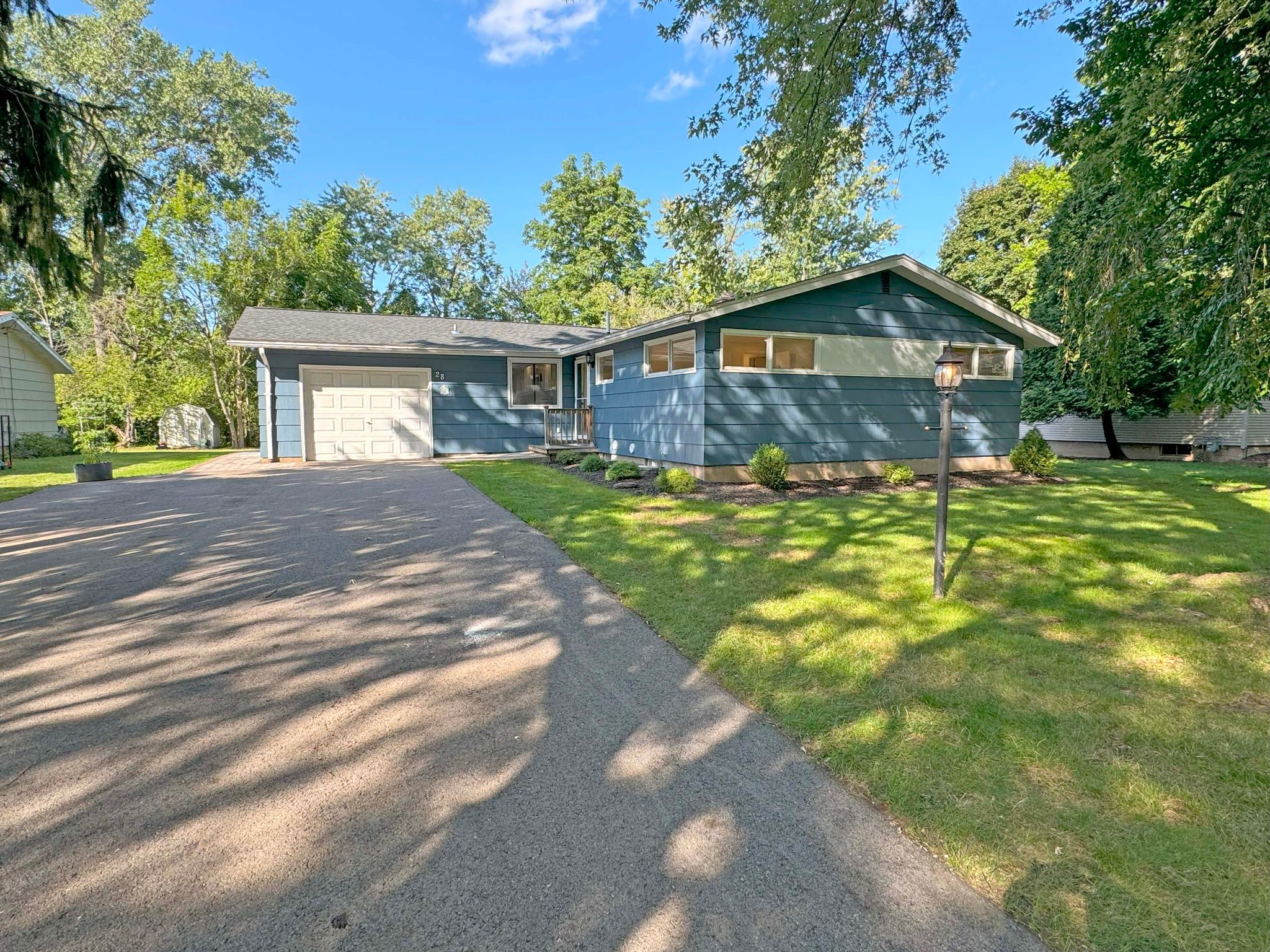 28 Ashley Dr, Rochester, NY 14620 - See Est. Value, Schools & More