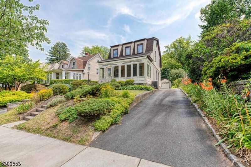 178 Bay Ave, Glen Ridge, NJ 07028 - See Est. Value, Schools & More