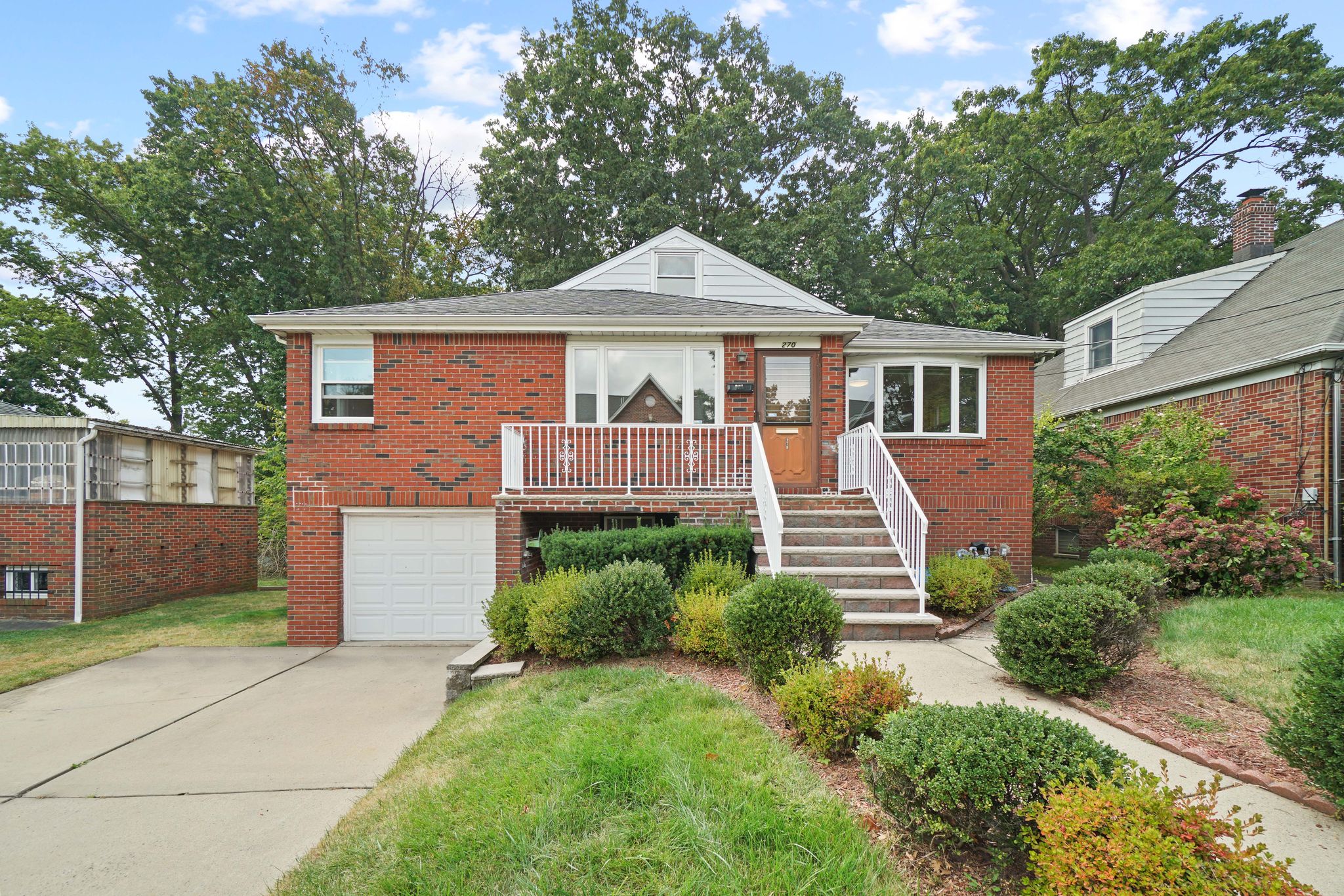 270 McElroy Ave, Fort Lee, NJ 07024 - See Est. Value, Schools & More
