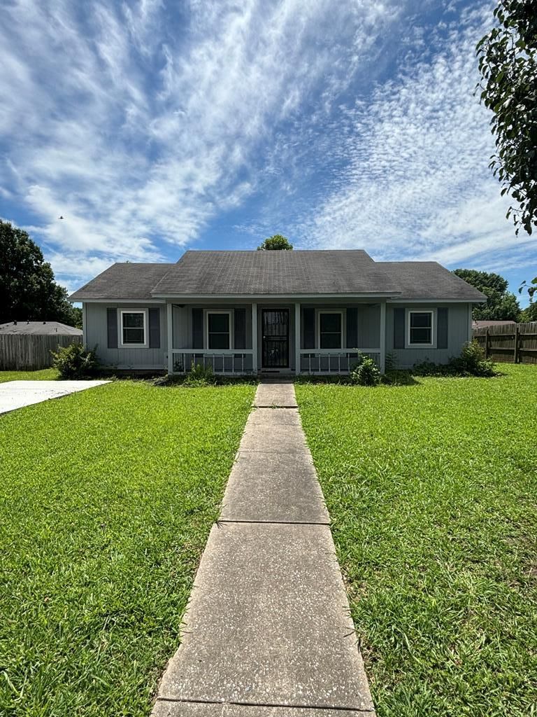 2226 White Oak Dr, Greenville, MS 38701 Single-Family Home for Sale ...