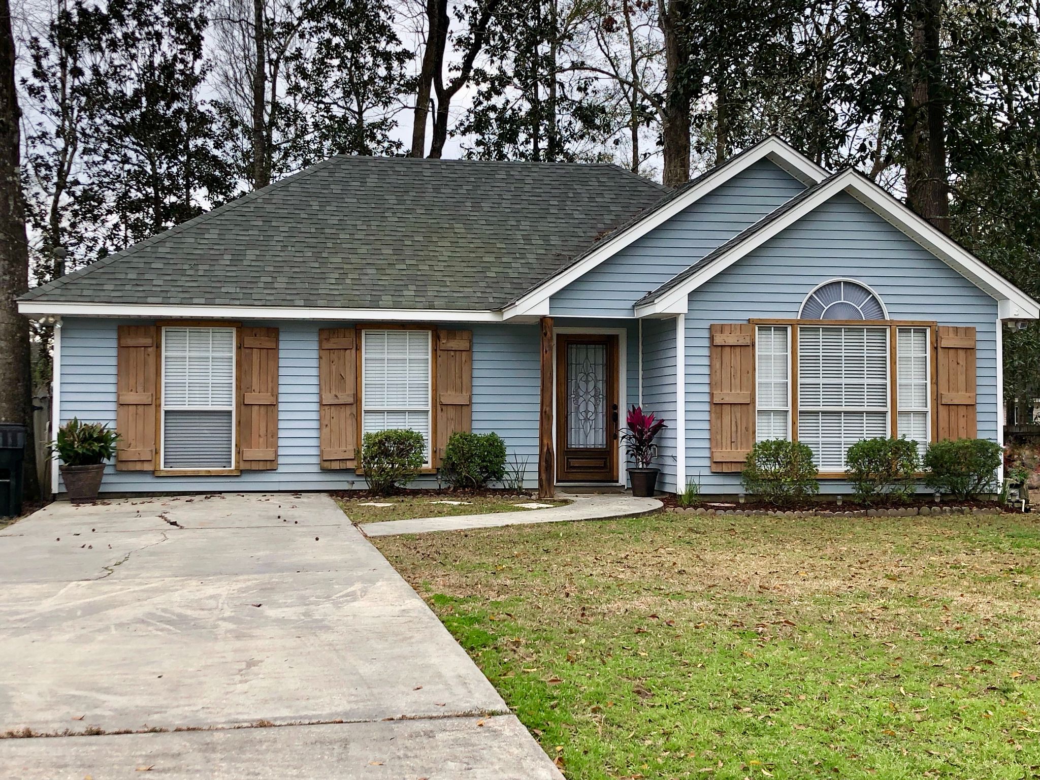 1360 Caroline St, Mandeville, LA 70448 - See Est. Value, Schools & More