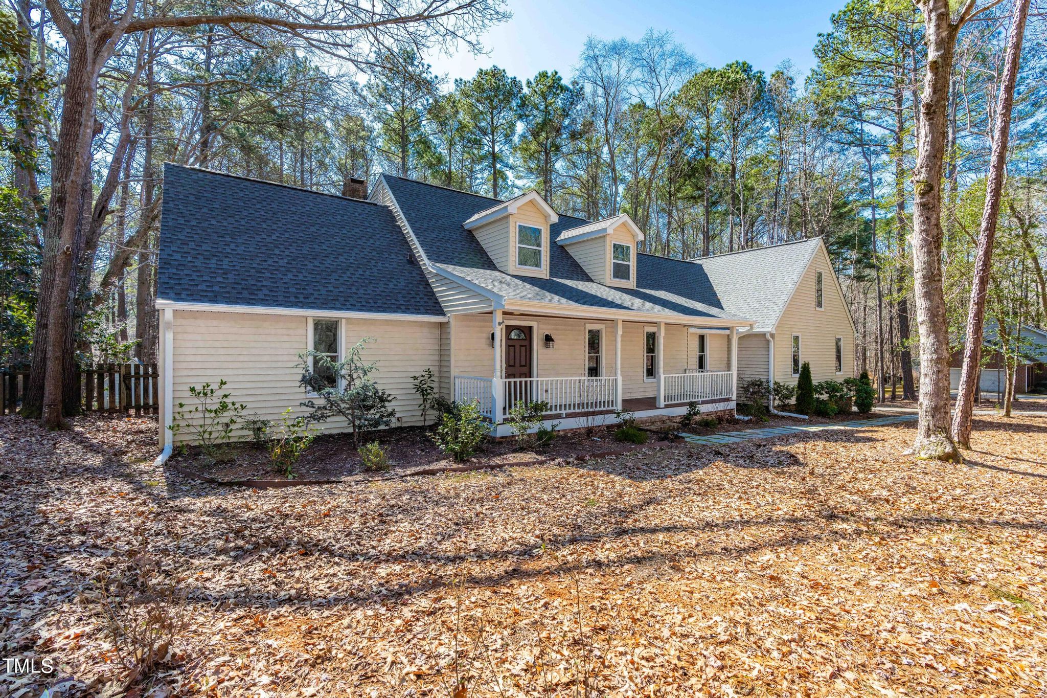 6525 Deerview Dr, Raleigh, NC 27606 - See Est. Value, Schools & More
