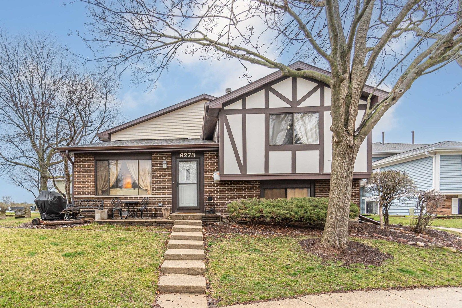 6273 Gold Cir #6273, Hanover Park, IL 60133 - See Est. Value, Schools ...