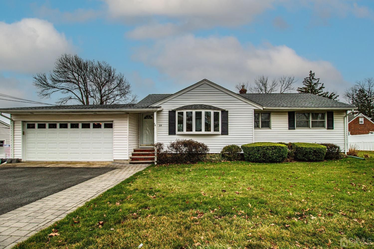 25 Maple Rd, Iselin, NJ 08830 - See Est. Value, Schools & More