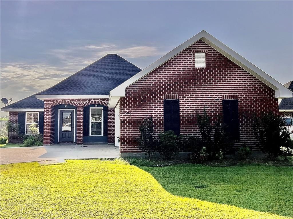 271 Landmark Dr, Raceland, LA 70394 - See Est. Value, Schools & More