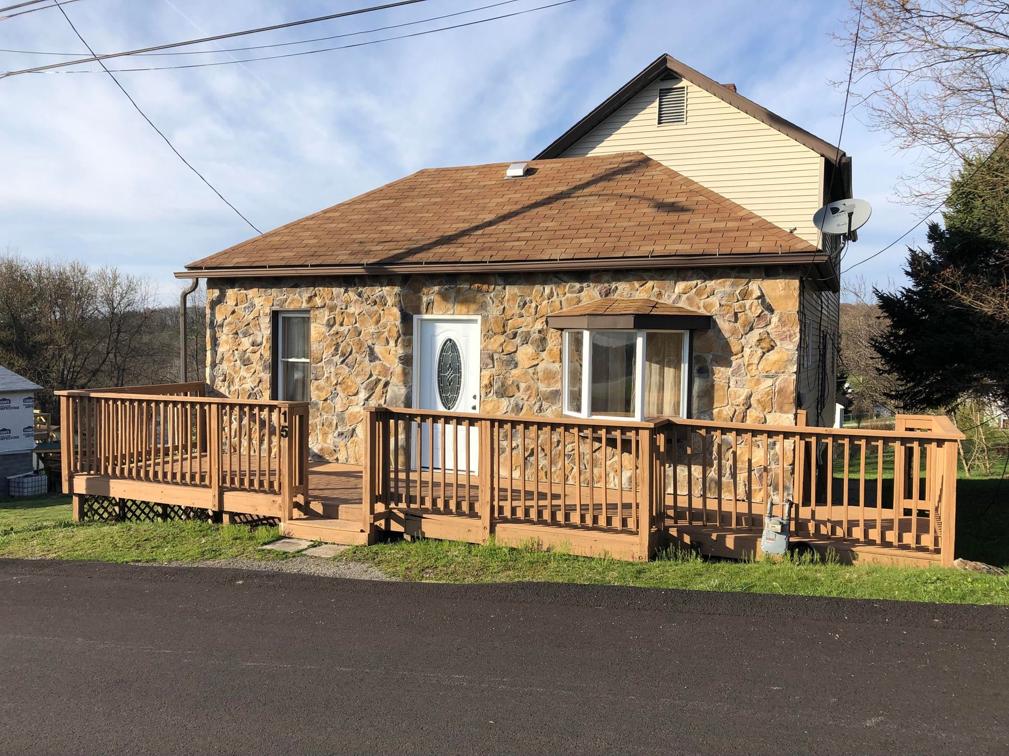 15 Eagle St, Republic, PA 15475 - See Est. Value, Schools & More