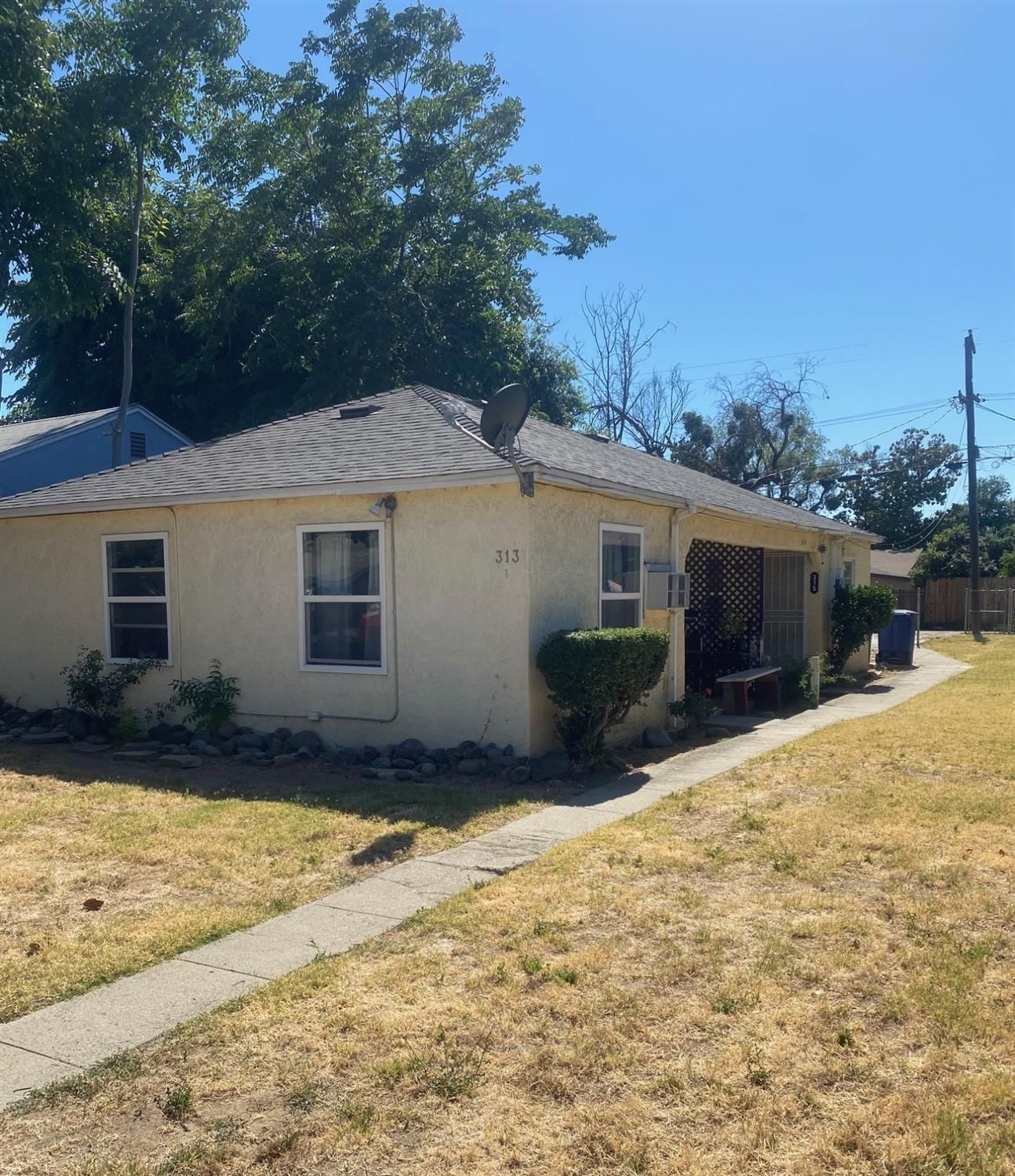 313 San Juan Dr, Modesto, CA 95354 - See Est. Value, Schools & More