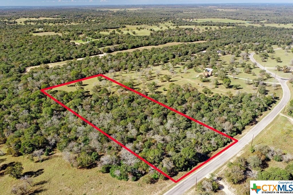 257 Flash Cir, Luling, TX 78648 - See Est. Value, Schools & More