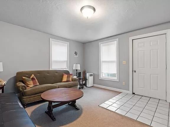 43 Pleasant St #2R, Spencer, MA 01562 - See Est. Value, Schools & More