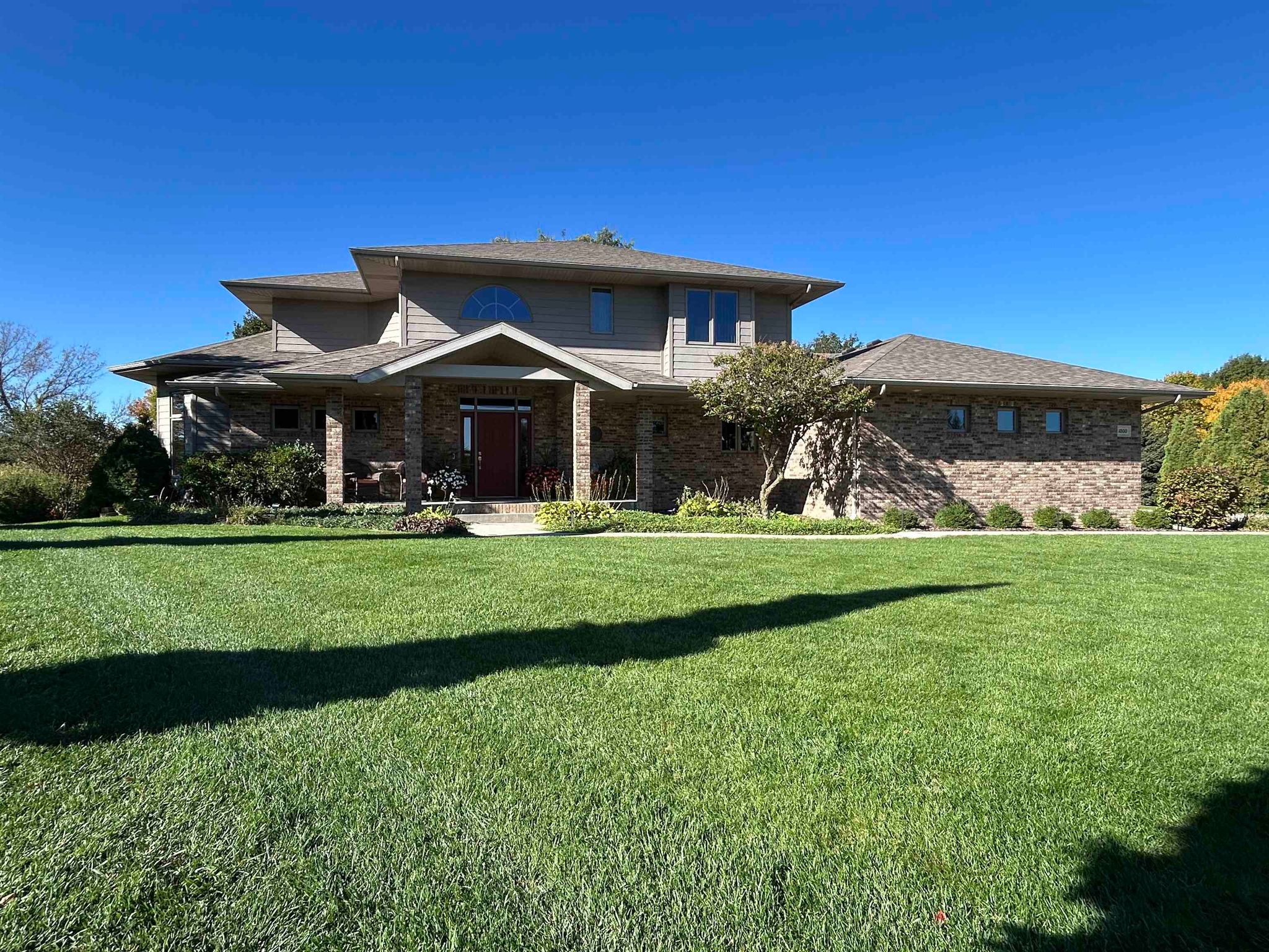 1000 Darrus Dr, Norfolk, NE 68701 - See Est. Value, Schools & More