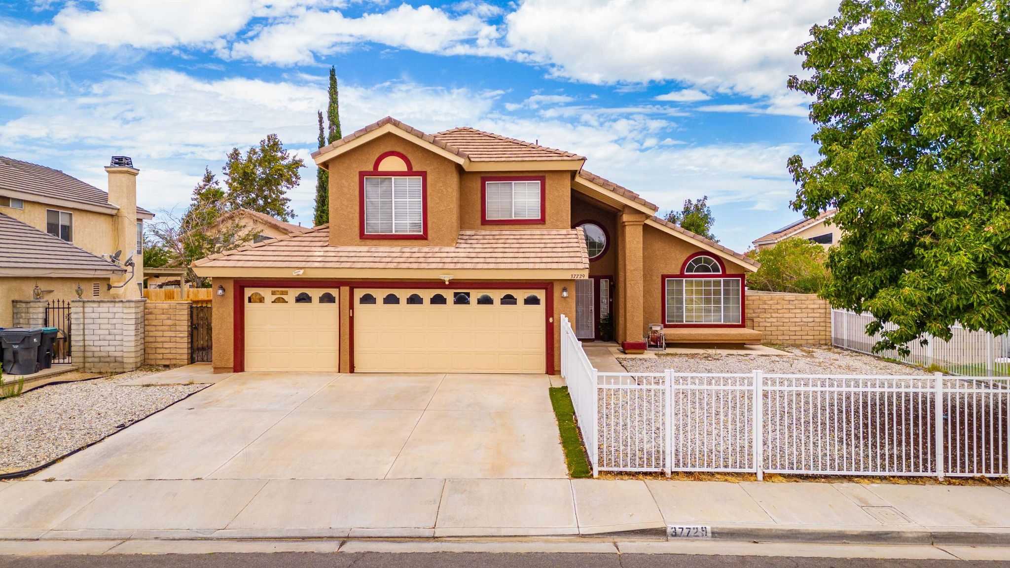 37729 49th St E, Palmdale, CA 93552 - See Est. Value, Schools & More