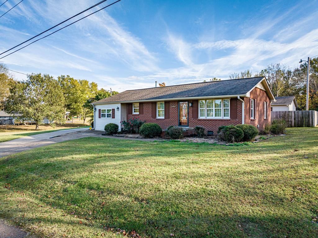 406 Mill St, Sharon, TN 38255 | MLS# 130781 | Trulia