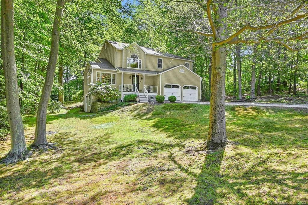 24 Macintosh Dr, Oxford, CT 06478 | Trulia