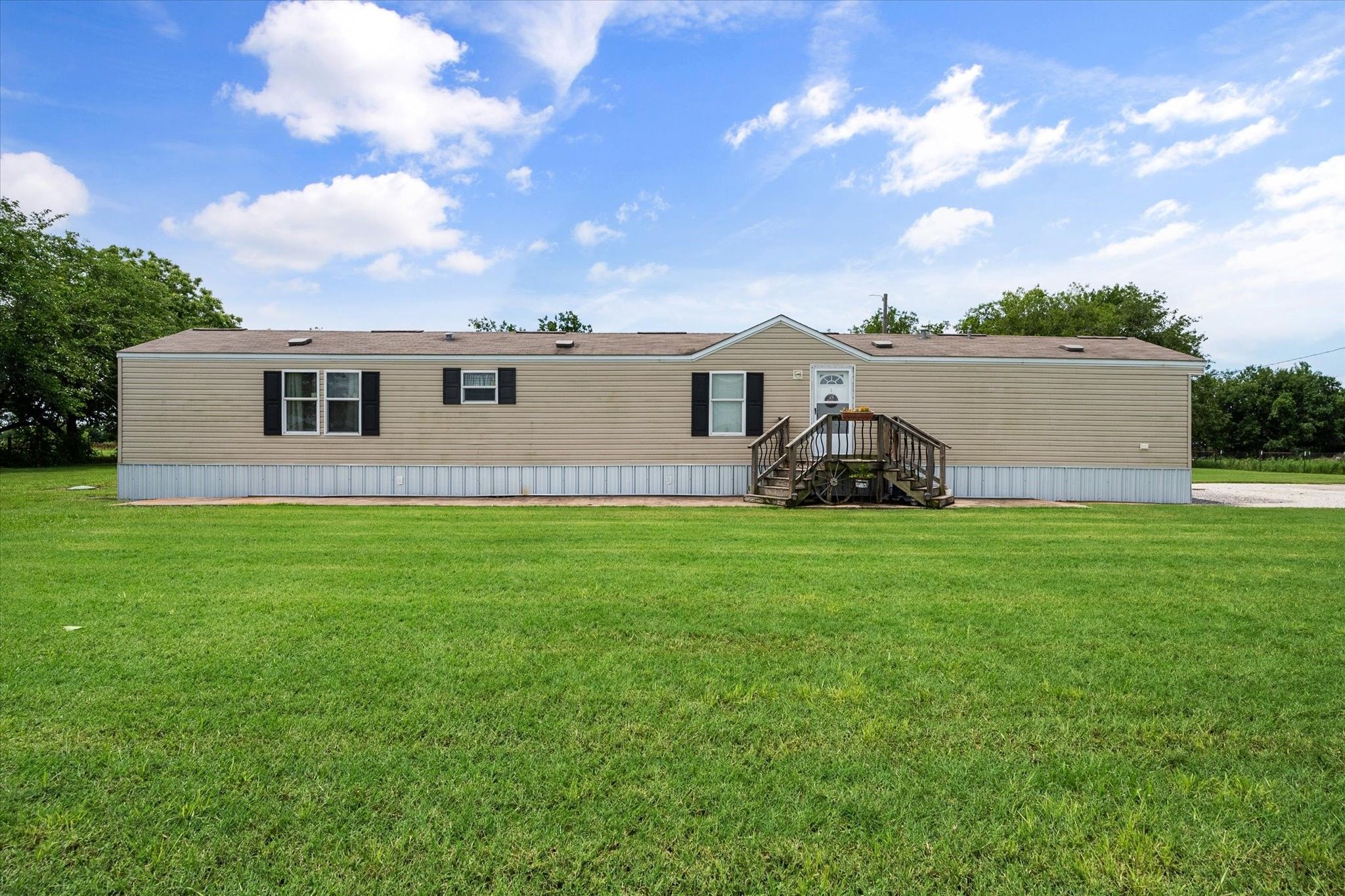 1745 FM 27, Wortham, TX 76693 - See Est. Value, Schools & More