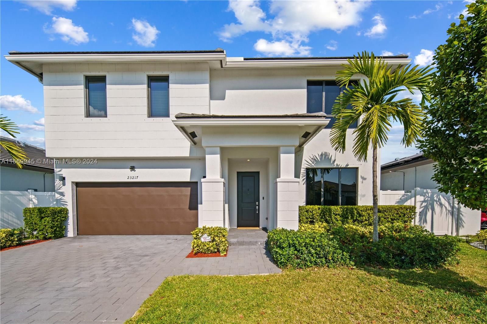 23217 SW 108th Ave, Homestead, FL 33032 - See Est. Value, Schools & More