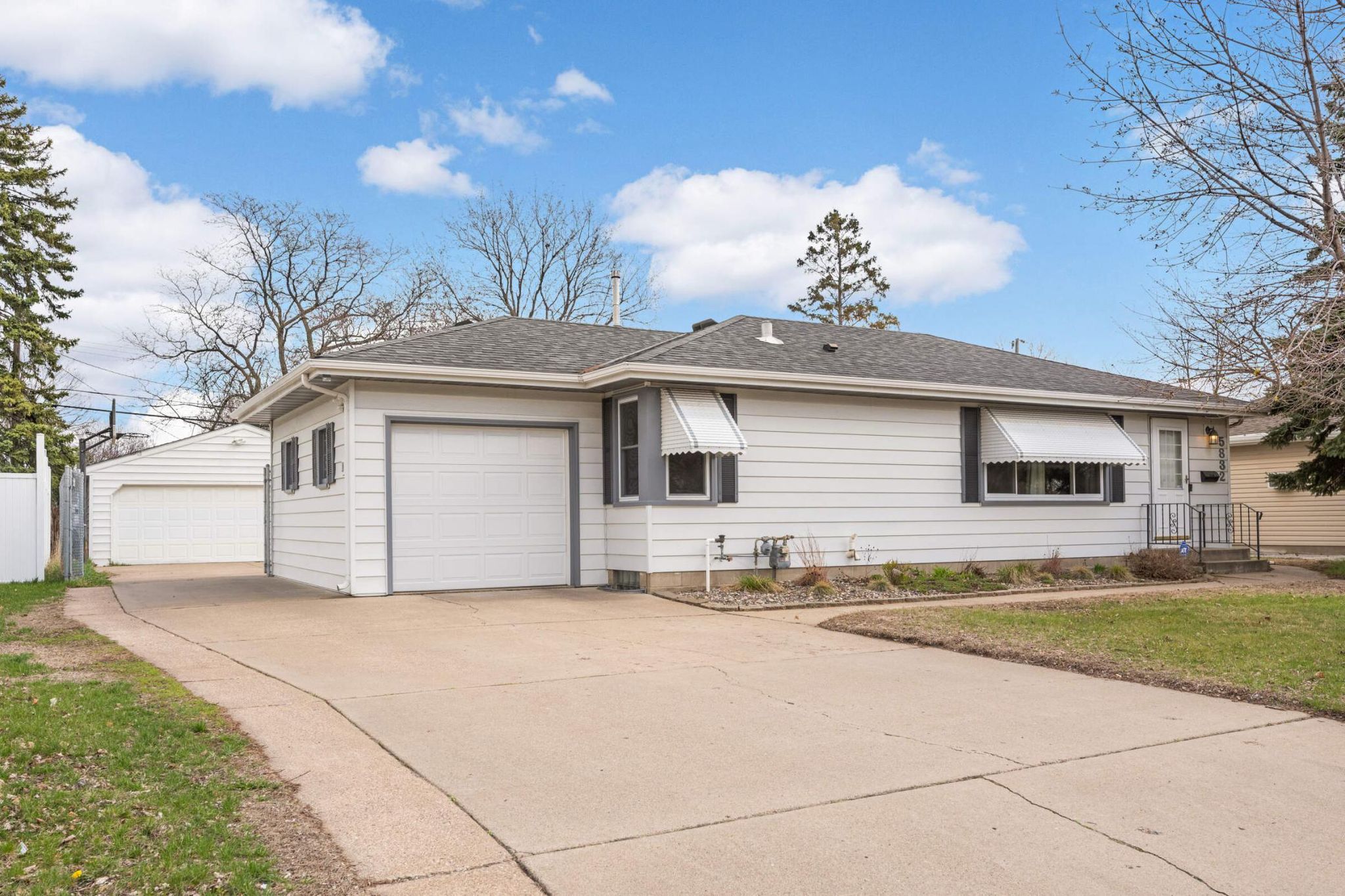 5832 Dupont Ave N, Brooklyn Center, MN 55430 | Trulia
