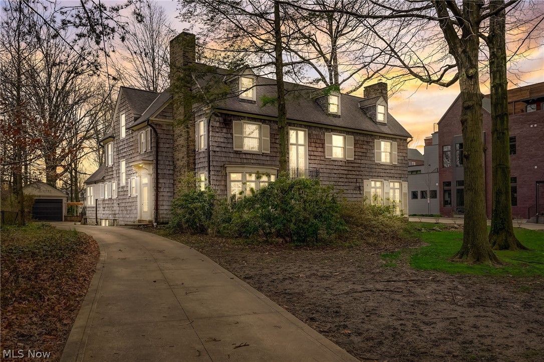 2368 Overlook Rd, Cleveland Heights, OH 44106 - See Est. Value, Schools ...