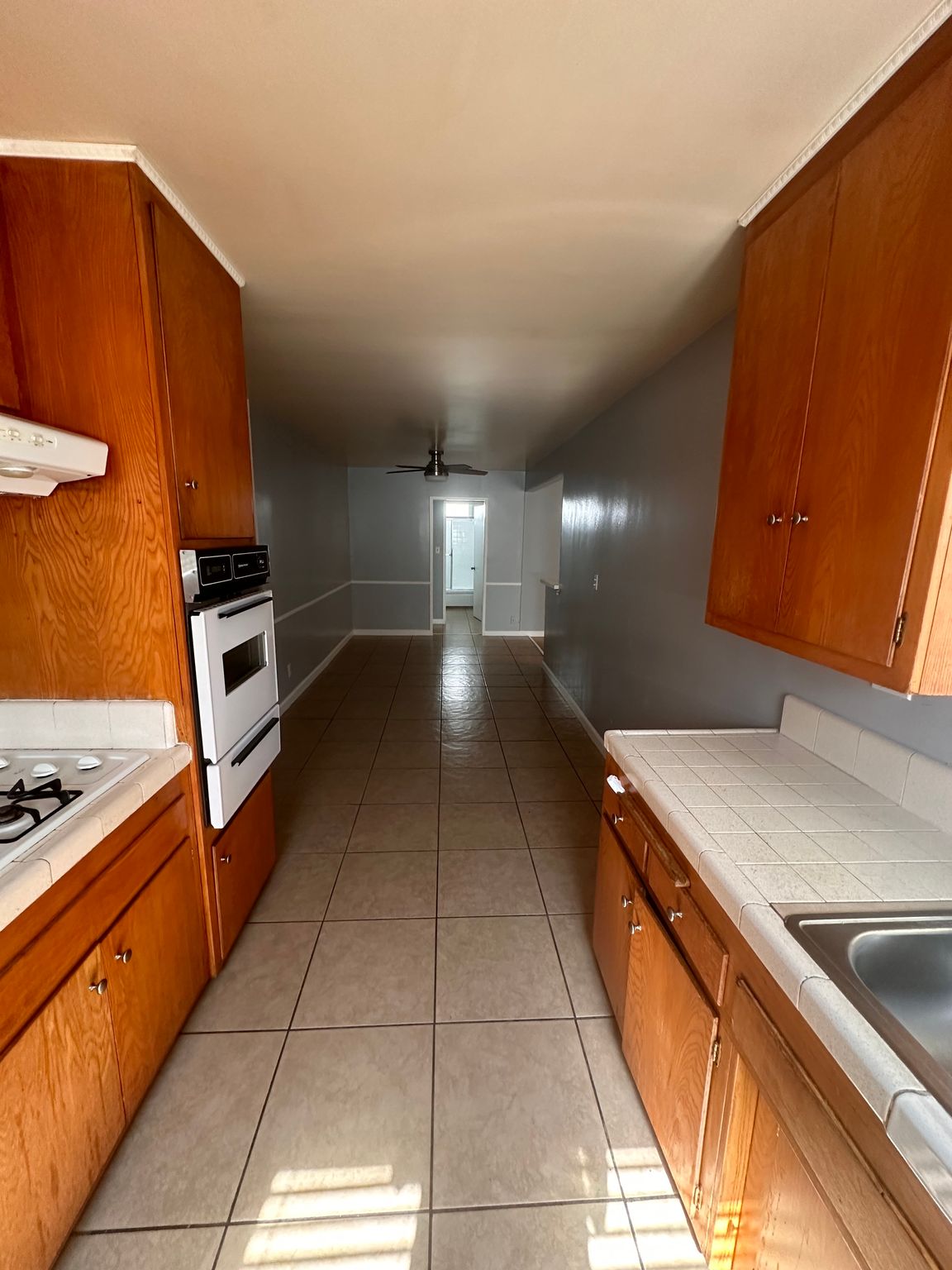 452 E Santa Anita Ave, Burbank, CA 91501 - See Est. Value, Schools & More