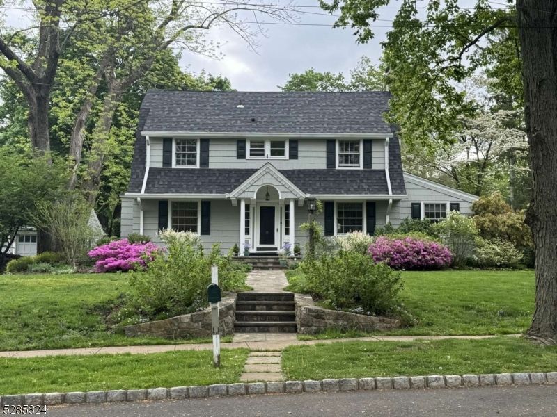 32 Rankin Ave, Basking Ridge, NJ 07920 - See Est. Value, Schools & More