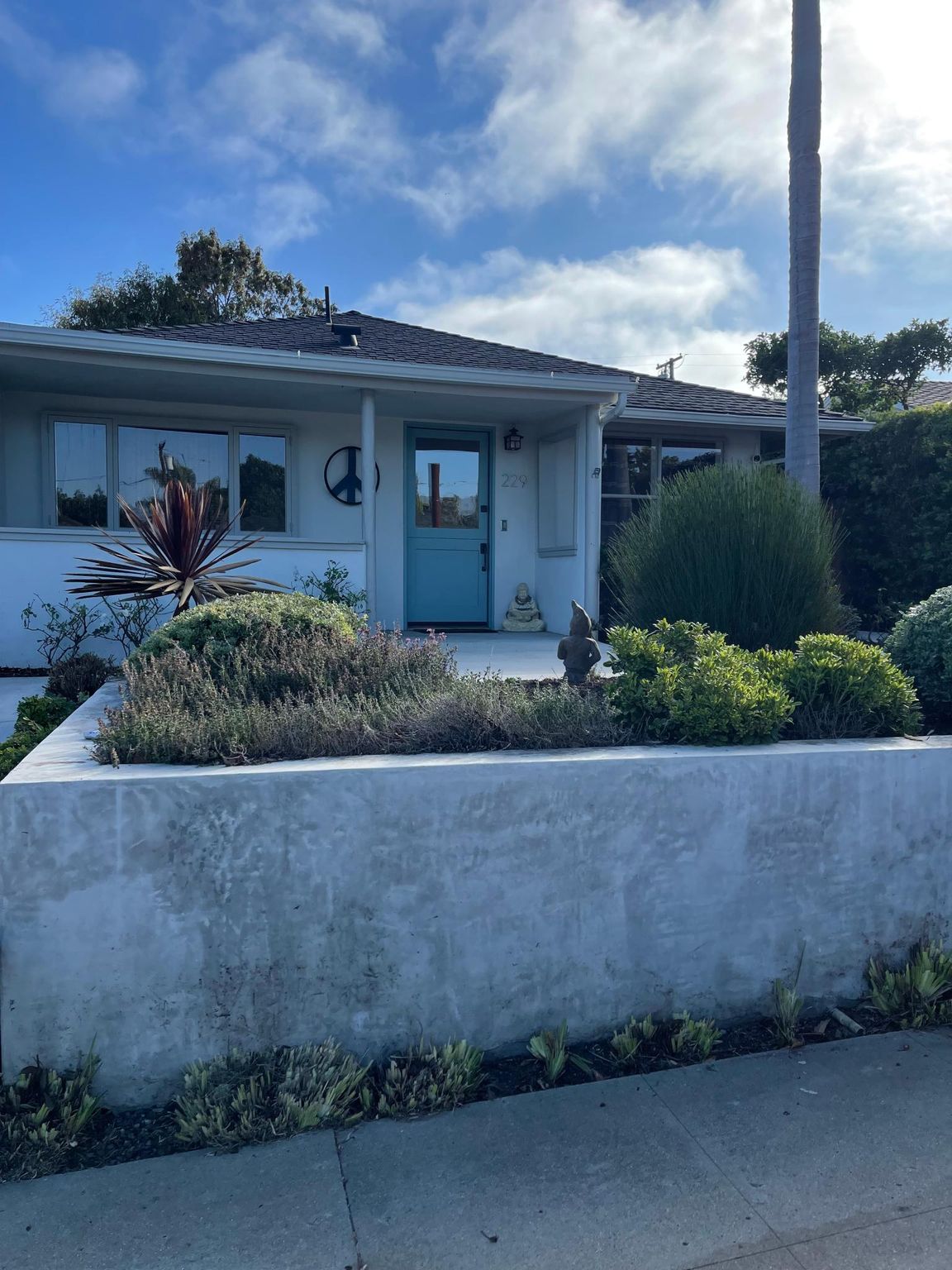 229 San Clemente St, Santa Barbara, CA 93109 - See Est. Value, Schools ...